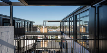 UNEX – Experts in aluminium balustrade systems