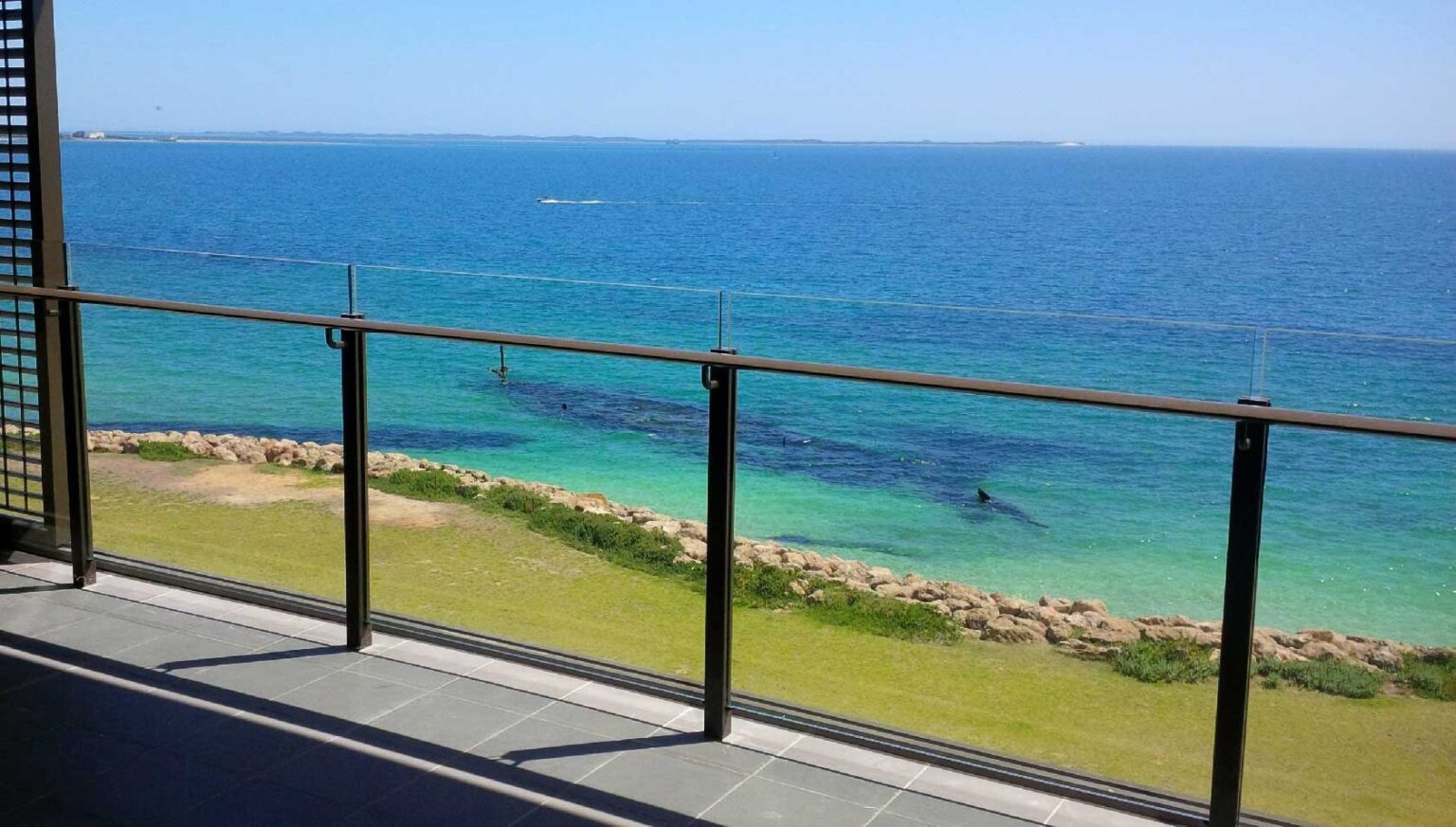 Leada Handrails & Brackets - UNEX