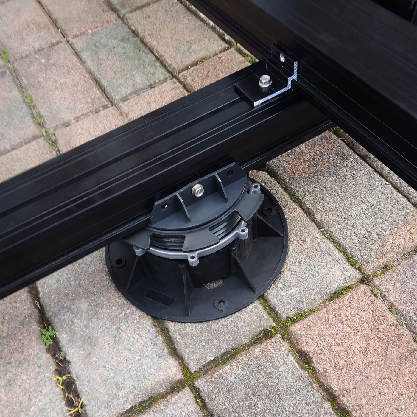 Residential Deck Success with TreadTech - UNEX